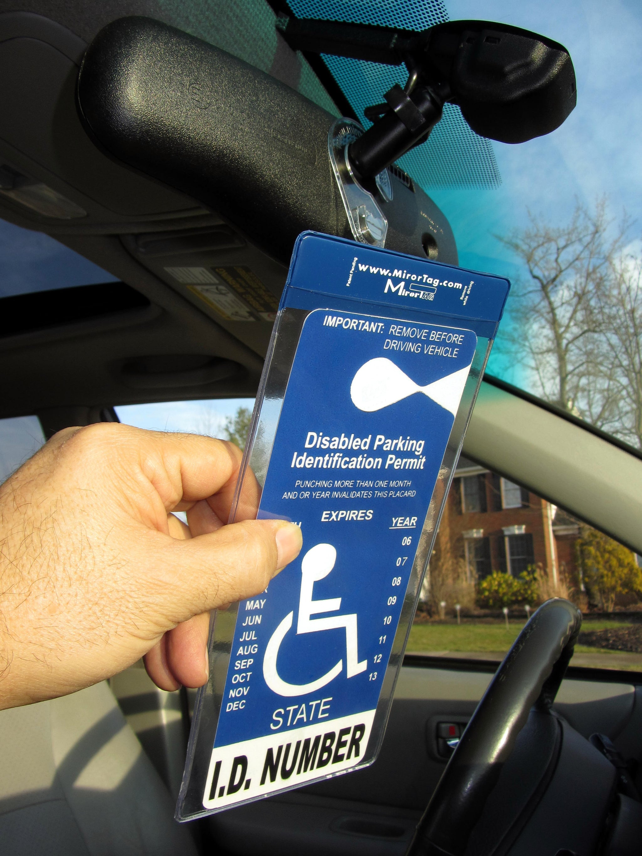 Mirortag Silver™ MTD25 - Handicap Parking Placard holder & Protector f ...
